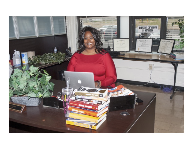 Our Principal / Dr. Tonya Diggs