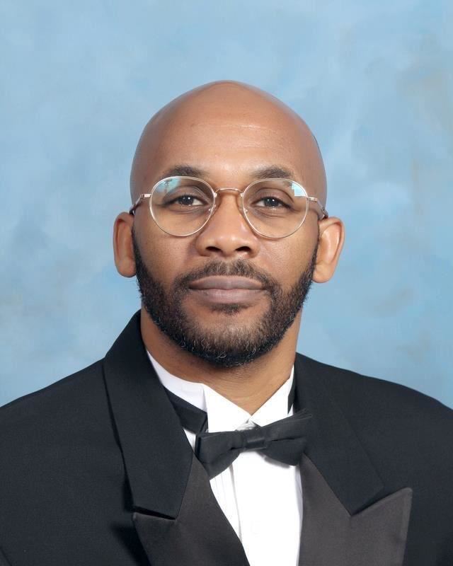 Meet Our Team / Administration